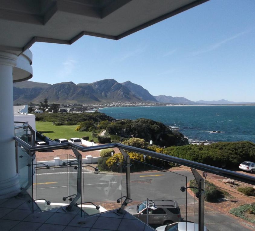 Accommodation - Ocean Rhythm Hermanus