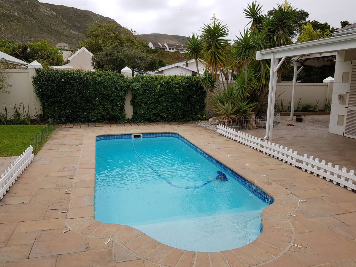 Sea Breeze Hermanus - Ocean Rhythm Hermanus